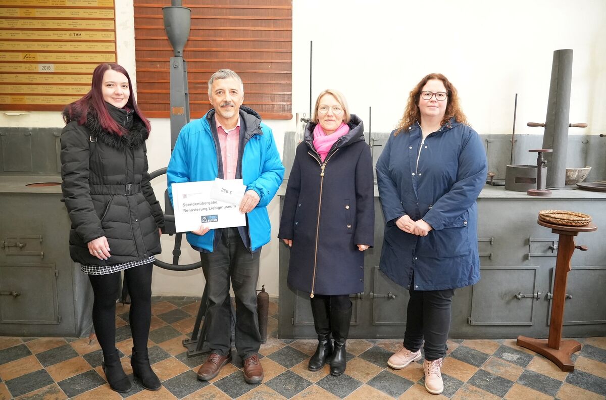 RP-Mitarbeiter spenden für Liebig-Museum | rp-gießen.hessen.de